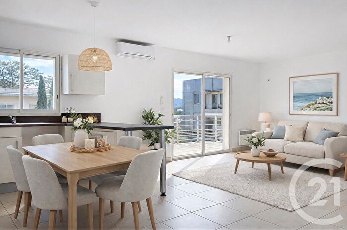 Appartement à vendre - Porto-Vecchio - 2 pièces - 1 chambre