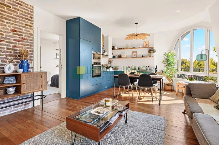 Appartement 4 pièces à vendre - Clichy, République, Victor Hugo