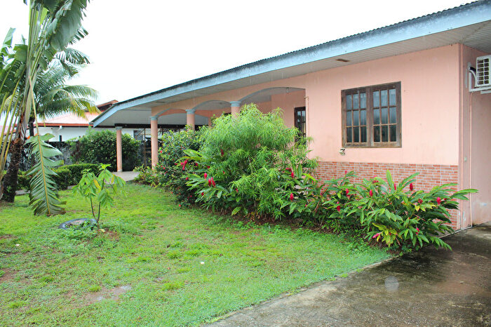 Maison à vendre - Matoury - 4 pièces - 3 chambres