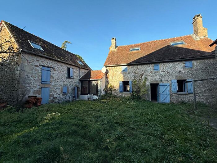 Maison 6 pièces à Bussière-Dunoise, à vendre