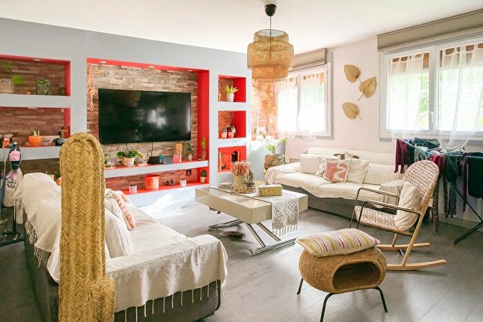 Appartement à vendre - Livry-Gargan, Centre-ville - 3 pièces - 2 chambres