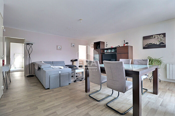 Saint-Denis, La Plaine Saint-Denis : Appartement 3 pièces à vendre