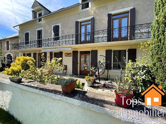 Maison à vendre - Villeneuve - 10 pièces - 6 chambres