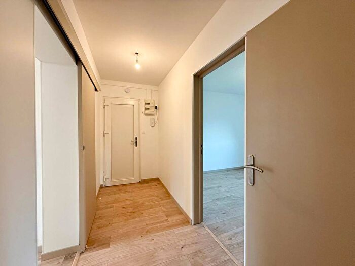 Appartement à louer - Centre Ville-Gare-Cité Gargan, Moyeuvre-Grande - 4 pièces - 2 chambres