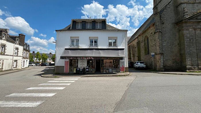 Maison à vendre - Pluvigner - 9 pièces - 4 chambres