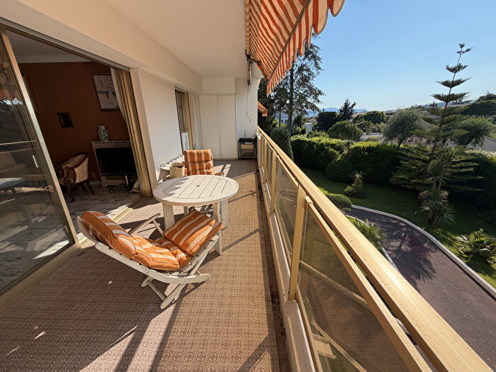Appartement 3 pièces à vendre - Cannes, Californie Pezou