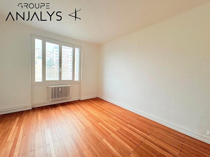 Appartement à louer - Lyon e , Croix Rousse Ouest - 3 pièces - 2 chambres