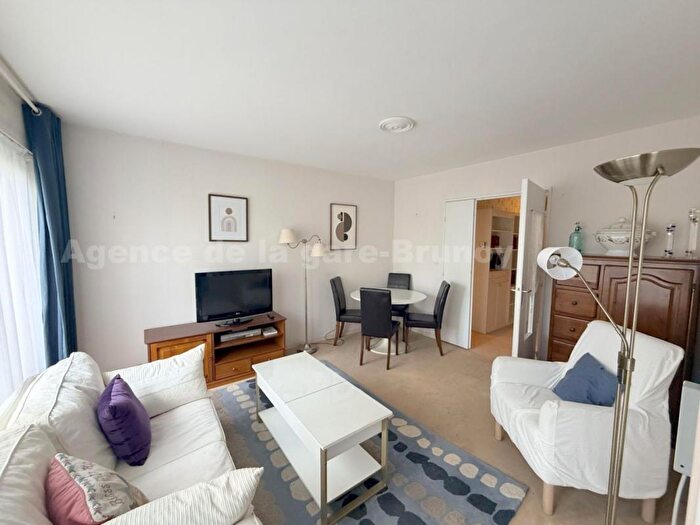 Épinay-sous-Sénart, Les Cinéastes, Sablière : Appartement 2 pièces à vendre