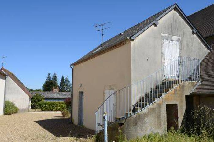 Savigny-en-Sancerre : Appartement 2 pièces à louer