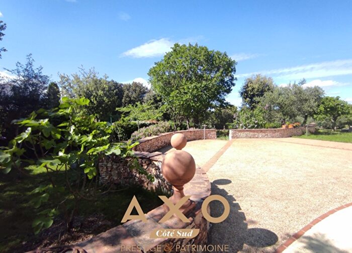 Maison à vendre - Sainte-Anastasie - 6 pièces - 4 chambres