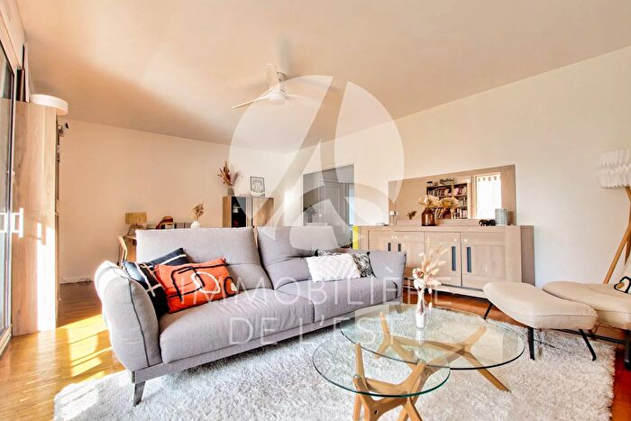 Appartement à vendre - Lyon e , Sans Souci, Dauphiné - 3 pièces - 2 chambres