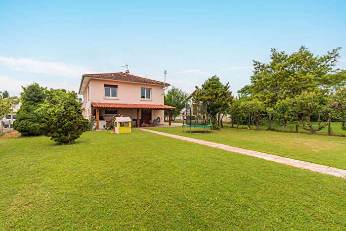 Maison à vendre - Peyrehorade - 6 pièces - 5 chambres