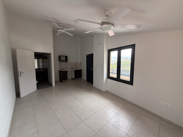 Appartement à louer - Saint-Denis, La Bretagne, Sainte-Clotilde - 1 pièce