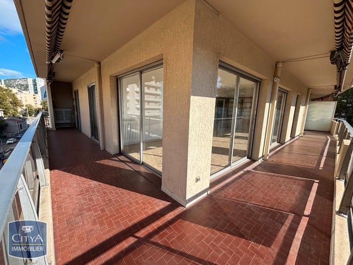 Toulon, Aguillon : Appartement 4 pièces à louer