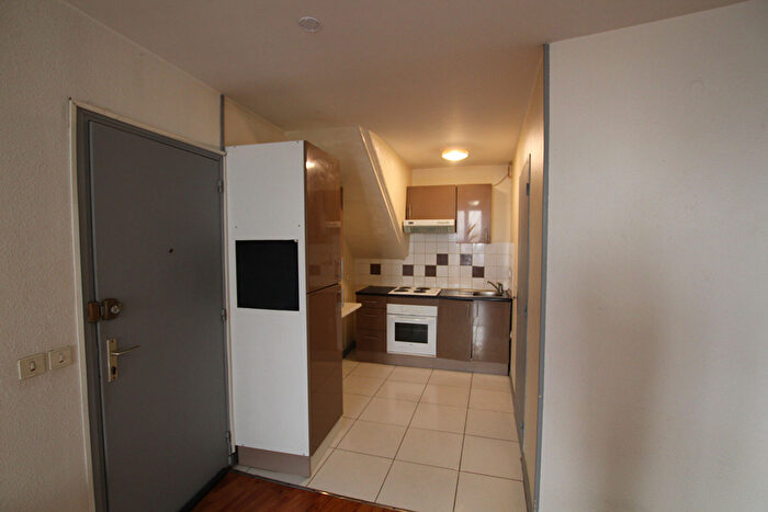 Appartement à louer - Clermont-Ferrand, Delille, Cathédrale, La Gare - 1 pièce