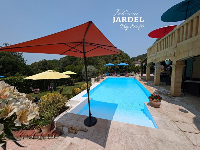 Maison à vendre - Carsac-Aillac - 10 pièces - 8 chambres