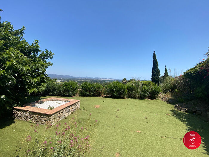 Maison à vendre - Roquebrune-sur-Argens - 5 pièces - 3 chambres