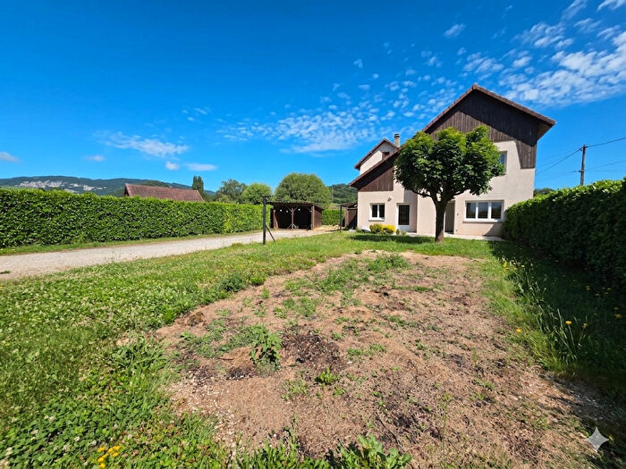 Saint-Genix-sur-Guiers : Appartement 4 pièces à vendre
