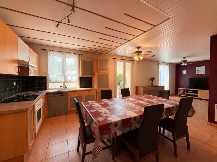 Pont-Saint-Esprit : Maison 4 pièces à vendre