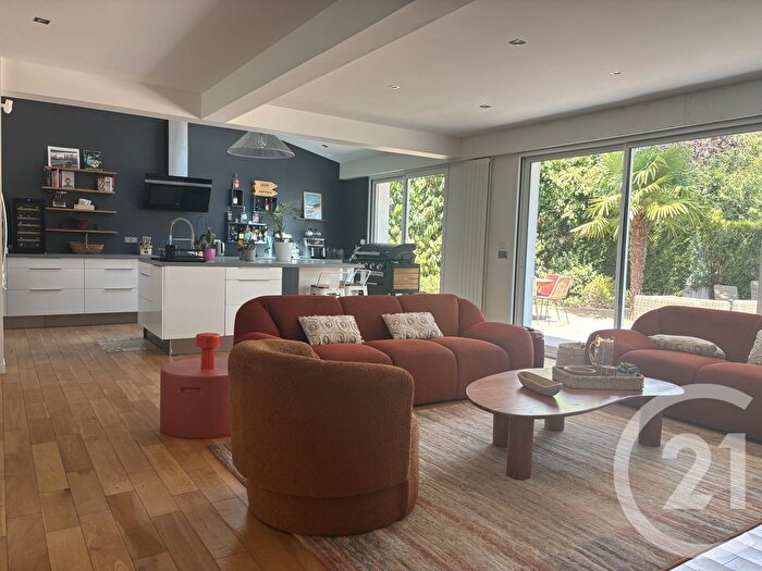 Maison 6 pièces à louer à Lésigny