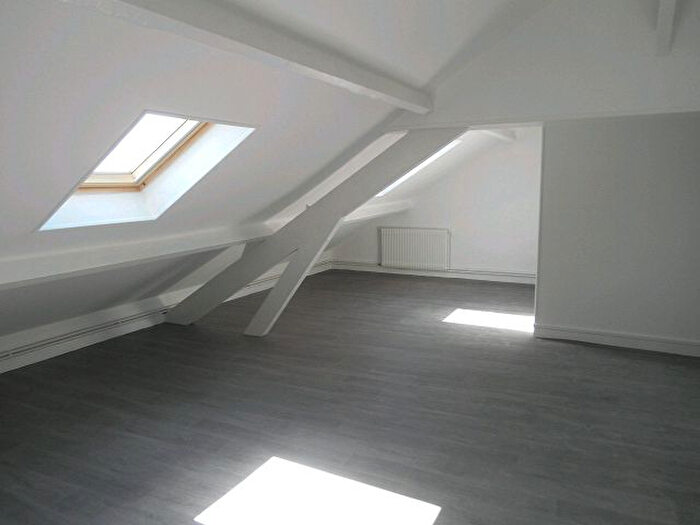 Appartement 2 pièces à Reims, Neufchatel, Orgeval, Laon, Zola, à louer