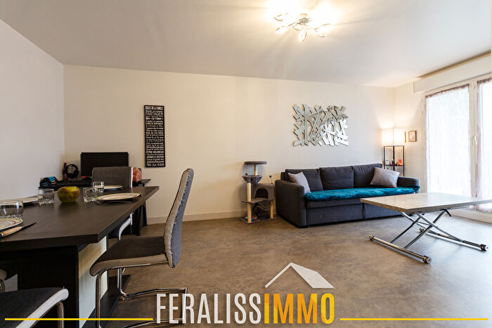 Appartement 3 pièces à vendre - Jouy-le-Moutier, Merisiers, Ecancourt, Côte-des-Carrières, Tremblays