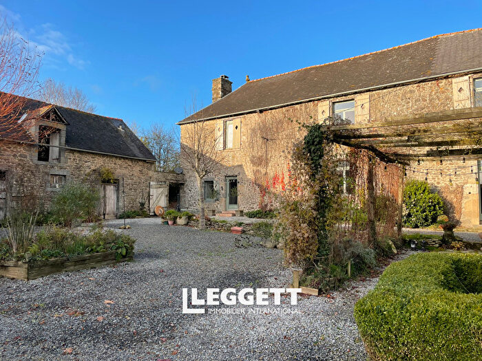 Maison à vendre - Collinée - 8 pièces - 5 chambres