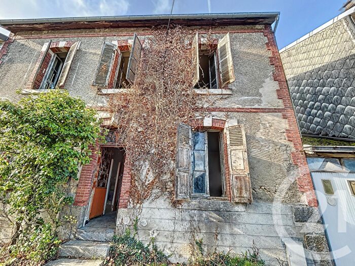 Maison à vendre - Guéret, Centre-ville, La Rodde, Champegaud - 4 pièces - 3 chambres