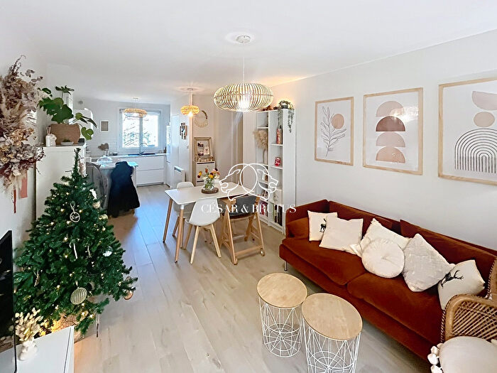 Appartement à vendre - Lyon e , Bachut, Transvaal - 3 pièces - 2 chambres