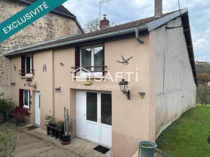 Maison à vendre - Jussey - 5 pièces - 4 chambres
