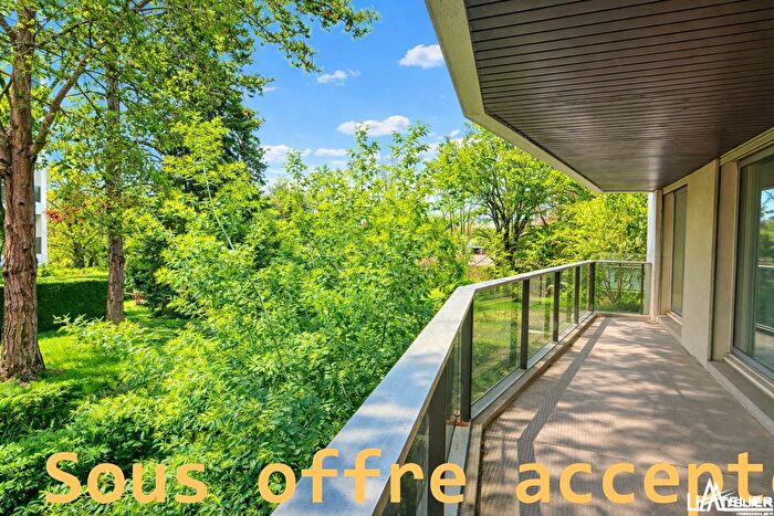 Appartement 5 pièces à Le Pecq, Canada, à vendre