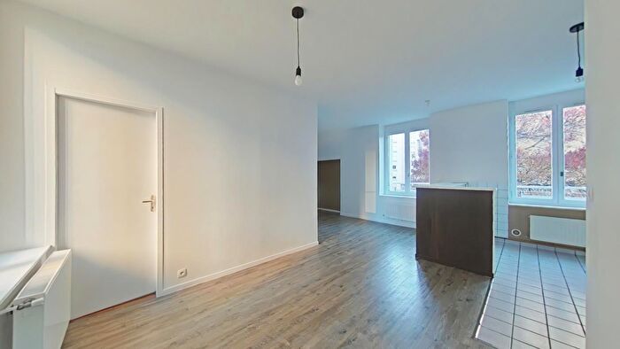 Appartement à louer - Saint-Étienne, Bernay, Valfuret - 2 pièces - 1 chambre