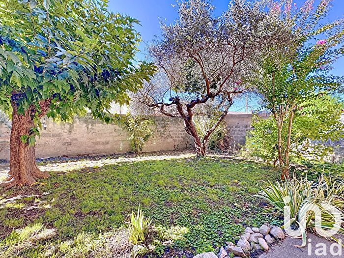 Maison à vendre - Beaucaire, Centre-ville - 5 pièces - 3 chambres