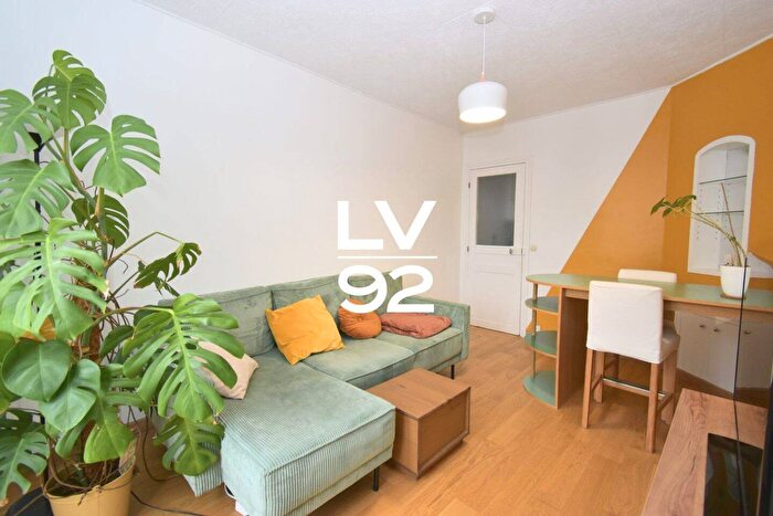 Appartement à louer - Asnières-sur-Seine - 2 pièces - 1 chambre