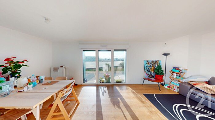 Appartement à vendre - La Courneuve, La Tour - 4 pièces - 3 chambres