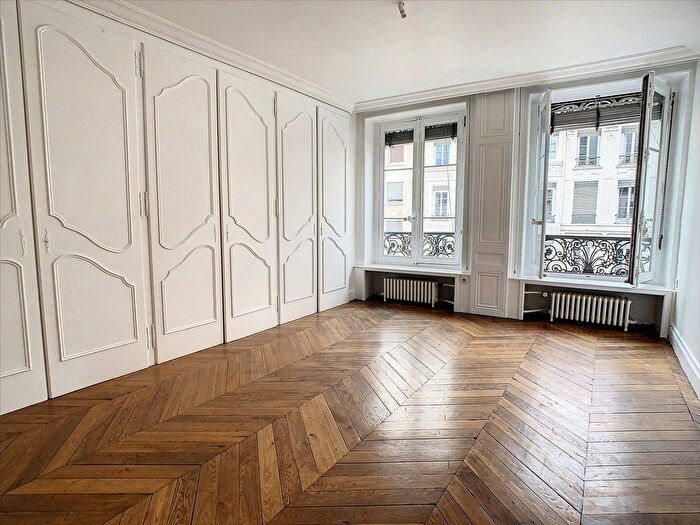 Ainay, Lyon 2ème arrondissement - Appartement 3 pièces à louer