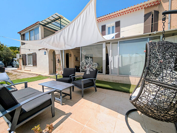 Maison à vendre - Sanary-sur-Mer, Le Baou, Saint-Roch - 6 pièces - 4 chambres