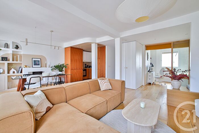 Paris 9ème, Clichy, Trinité : Appartement 3 pièces à vendre