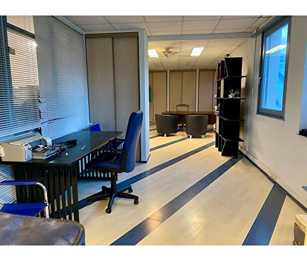 Appartement à vendre - Colmar, Centre-ville - 4 pièces