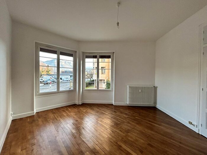 Appartement à louer - Chambéry, Laurier - 3 pièces - 1 chambre