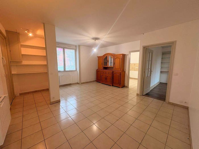 Saint-Pierre-la-Palud - Appartement 3 pièces à louer