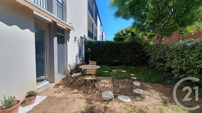 Maisons à vendre et appartements à louer - 1