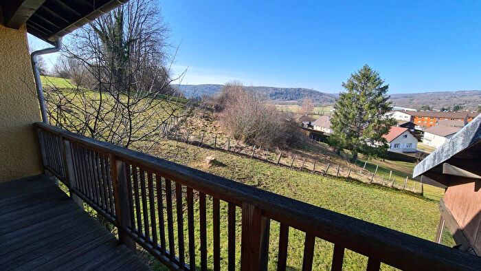 Appartement à louer - Hauteville-Lompnes - 2 pièces - 1 chambre