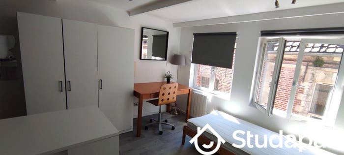 Centre-Neuf Bourg-Quesnoy-Delsaux-Musée-Cannoniers-Gare, Valenciennes - Appartement 1 pièce à louer