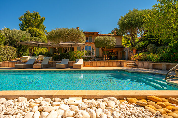 La Croix-Valmer : Maison 7 pièces à vendre