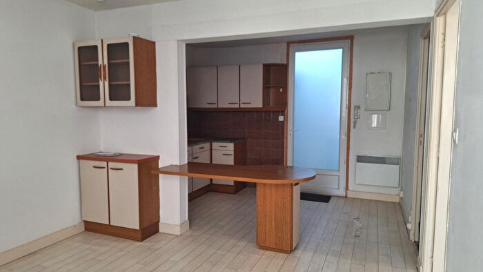 Nontron : Appartement 2 pièces à louer