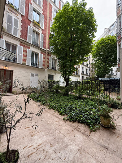 Appartement à vendre - Paris e , Passy, Maison de la Radio, Muette-Sud - 1 pièce - 1 chambre