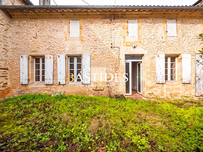 Maison à vendre - Saint-Genès-de-Castillon - 7 pièces - 3 chambres