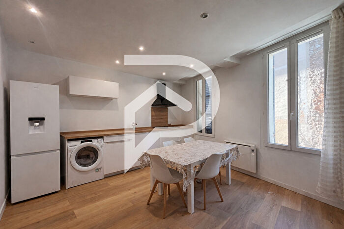 Appartement à vendre - Rians - 2 pièces - 1 chambre