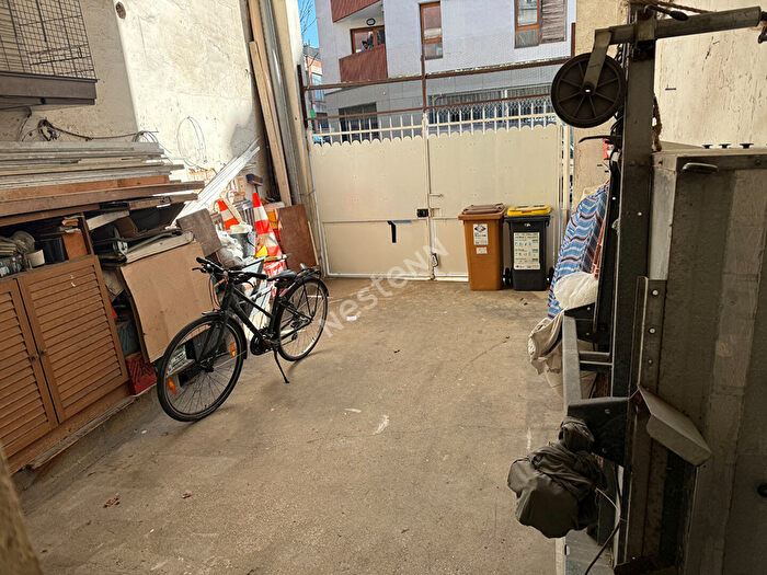 Appartement à vendre - Montreuil, Centre-ville - 5 pièces - 3 chambres